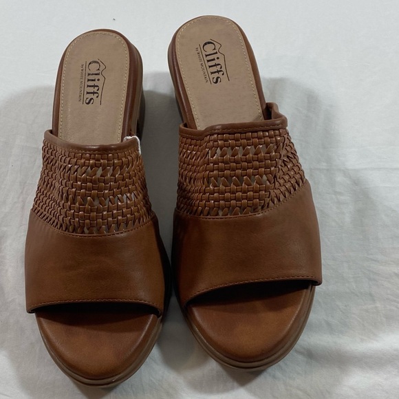 Cliffs by WHITE MOUNTAIN | Shoes | Cliffs Corley Sandals Womans 1m ...